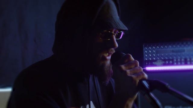 с_пЭса - Без сквозняка (prod. sleepa beats) (Official Video)