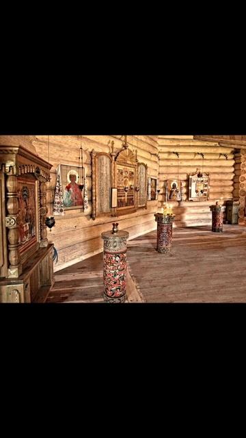 Усадьба -Богословка- — этнографический парк деревянного зодчества, расположенный в Невском лесопарке