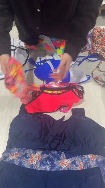 сти209. Купальники новые