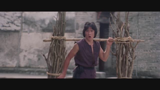 Змея в тени орла: Чиен Фу вступается за Пай Чен-Чена