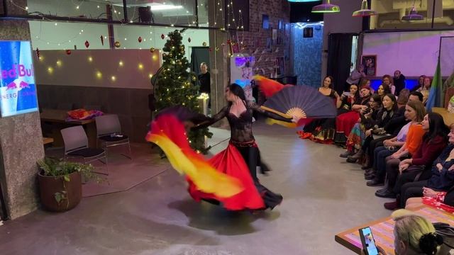 "FIRE GODDES" ВОСТОЧНЫЙ ТАНЕЦ ЖИВОТА с веерами-вейлами 💃 О.Кочнева. ШКОЛА ТАНЦЕВ. Veil Belly dance.