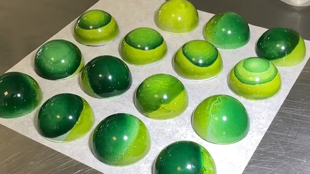 корпусные конфеты 013