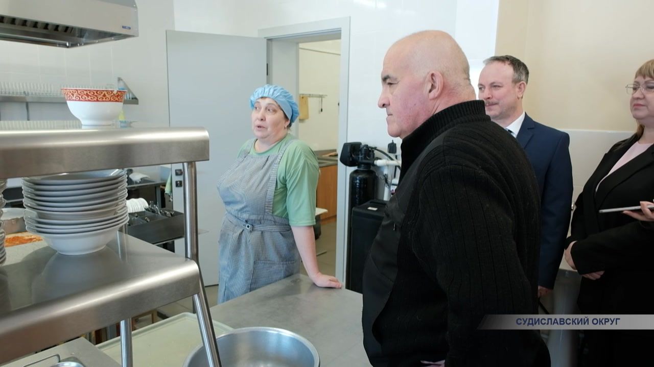 Главный вопрос – качество и стоимость обедов для детей