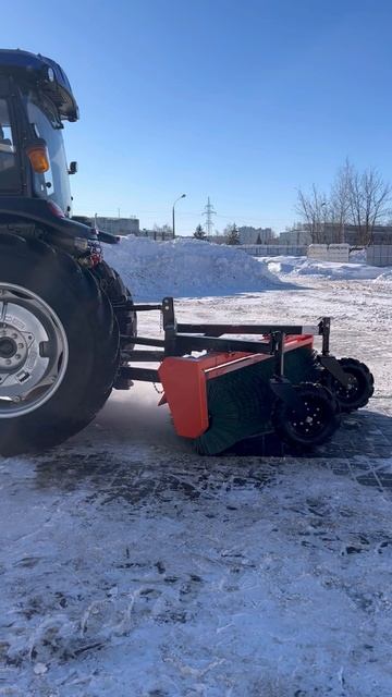 Новая коммунальная машина КМ 901 | ЧЕТРА