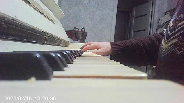 Музыкальное упражнение: АРПЕДЖИО - подъём по ре-мажор, спуск по соль-мажор