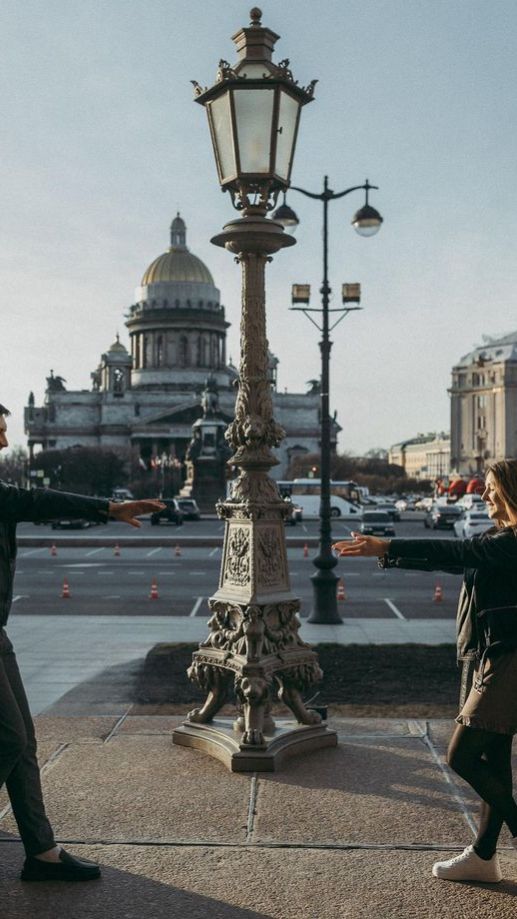 Человек влияет на будущее.