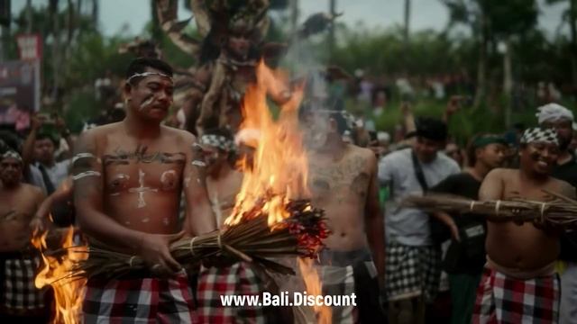 Традиции Бали. Сят Апи — «огненная война»