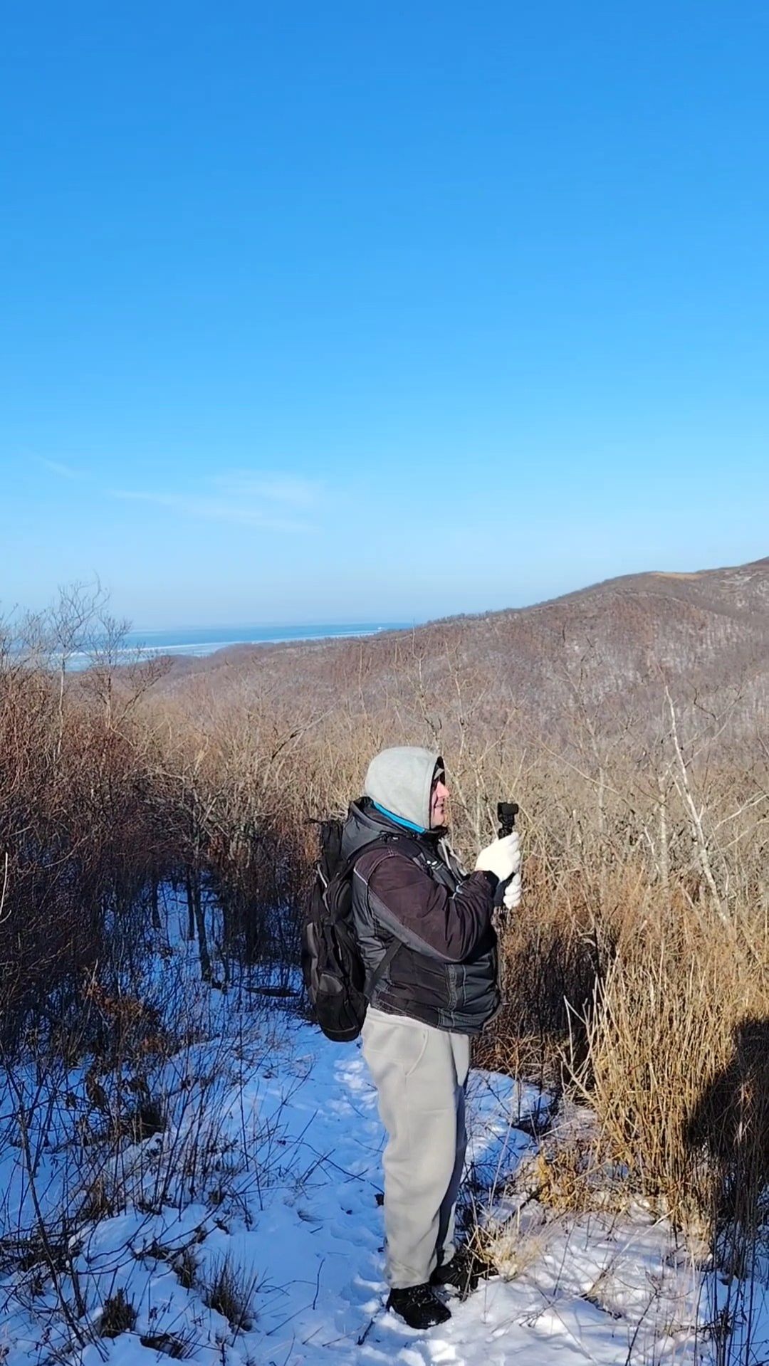Прогулка на безымянную выс. на о. Русский, автор ролика Панченко Марина Юрьевна