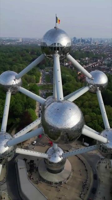 Атомиум- символ атомного века в сердце Брюсселя