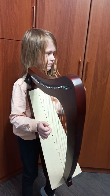 Арфа. Этюд. Л. Когбетлиева.