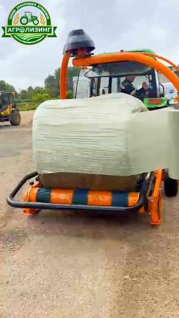 Высокопроизводительный прицепной обмотчик рулонов "KE 140"