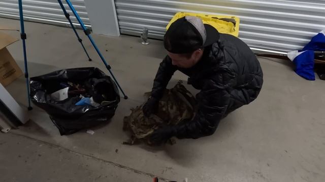 Купили ВОЕННУЮ КЛАДОВКУ - внутри ПАТРОНЫ. США(АМЕРИКАнский Слава)