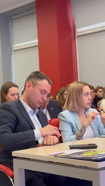 Первый хакатон «Промпт-инжиниринг в современных профессиях» в СПбГУПТД