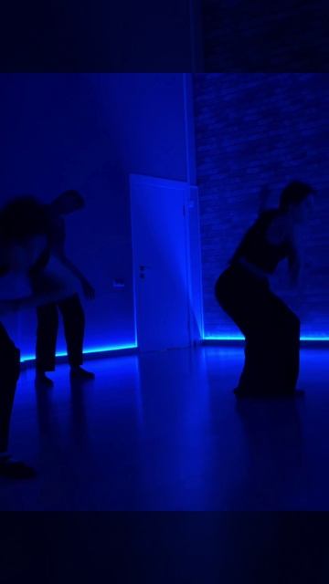Современные танцы 🔥 #MetroDANCE #танцы #танцыдлявзрослых #танцыдлядетей #Смоленск #студиятанцев