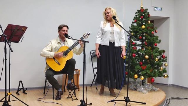 8) Юбилейный концерт в кругу друзей (А. Васильев "Колыбельная").