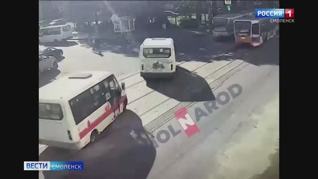 Виновнику резонансного ДТП с маршруткой и трамваем в Смоленске вынесен приговор