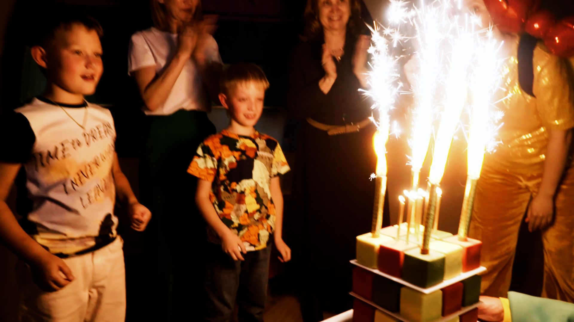 День рождения братьев — Pop It & Brawl Stars вечеринка | 7 лет вместе