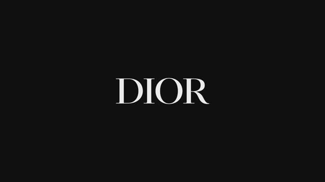 Показ мужской коллекции Dior весна-лето 2025