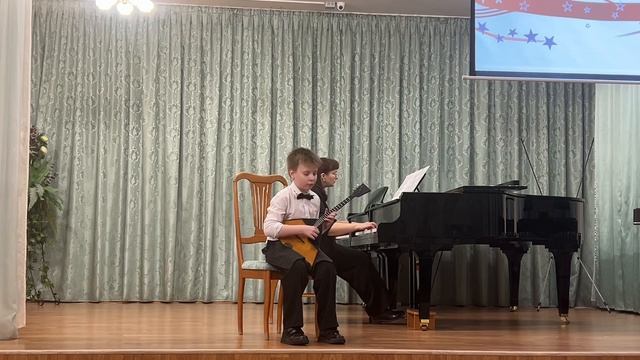 Б. Трояновский «Уральская плясовая»