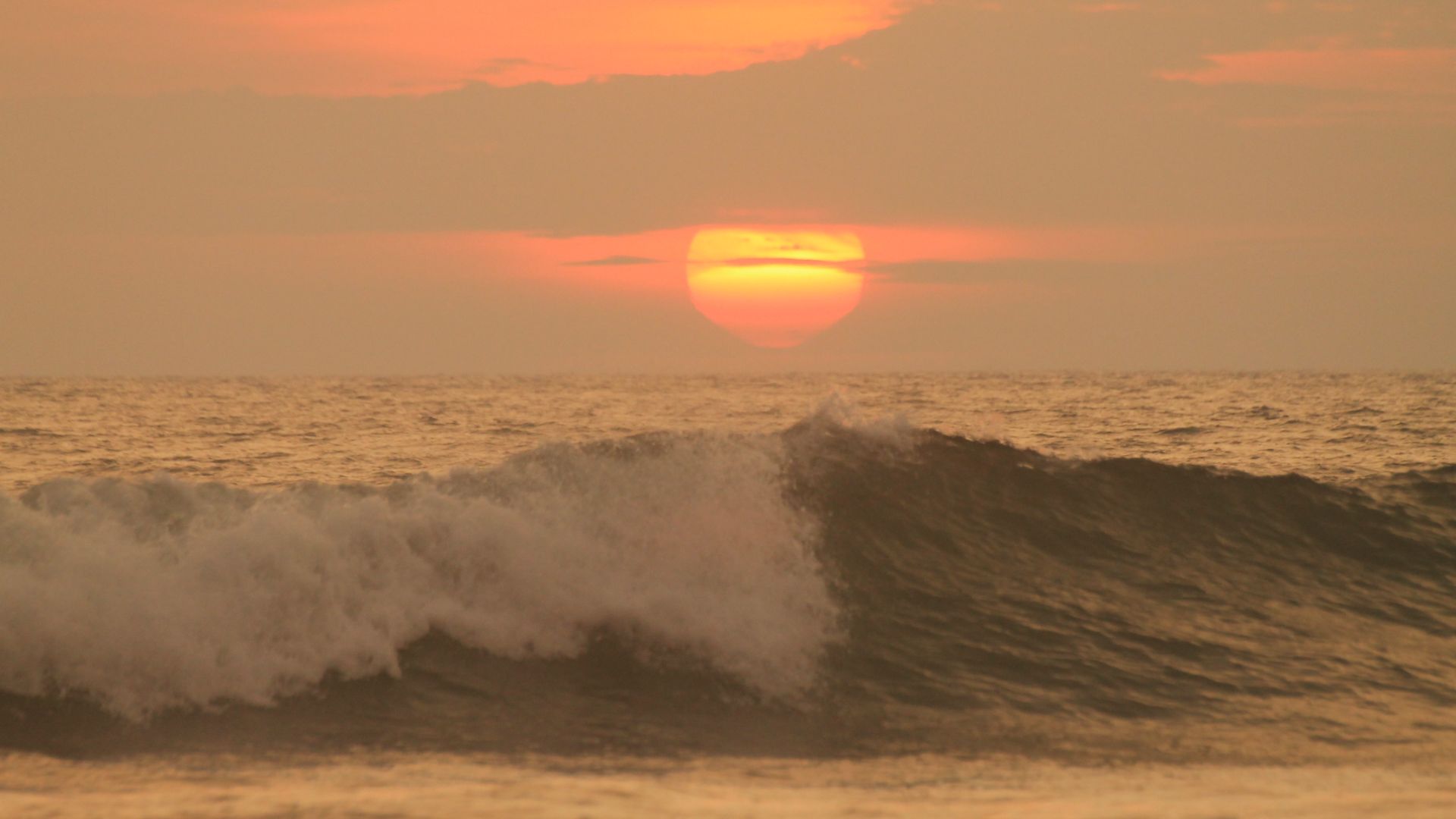 Идеальный фон для йоги, медитации и учебы: Индийский океан