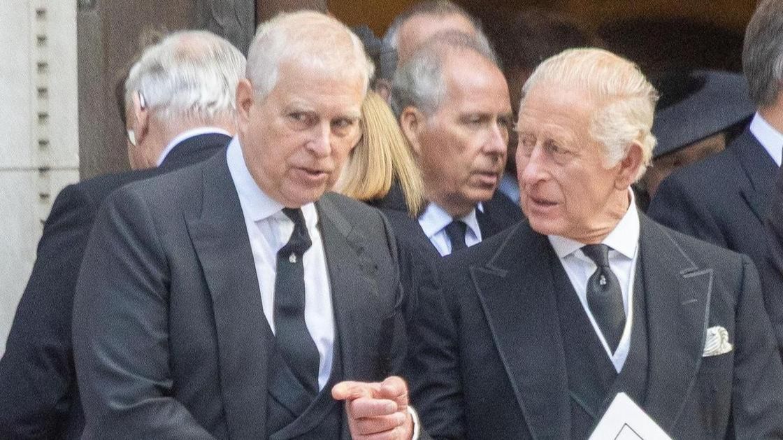 Брата короля Британии Карла III Эндрю задержали по делу Эпштейна