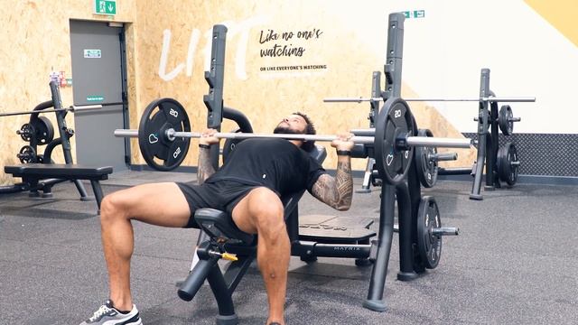 How To Do A Barbell Incline Bench Press  |  Как выполнять жим штанги на наклонной скамье