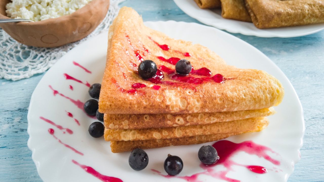 🥞 Ажурные блины из кукурузной муки на кефире / Вкусно и без глютена!