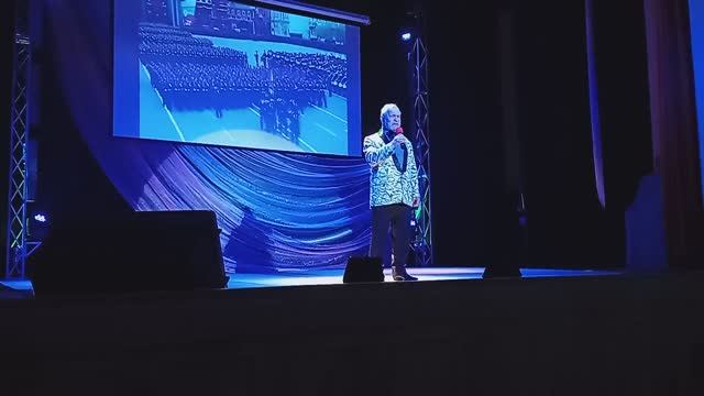 С Днем защитника Отечества! «Служить России» - поёт Анатолий Бреев