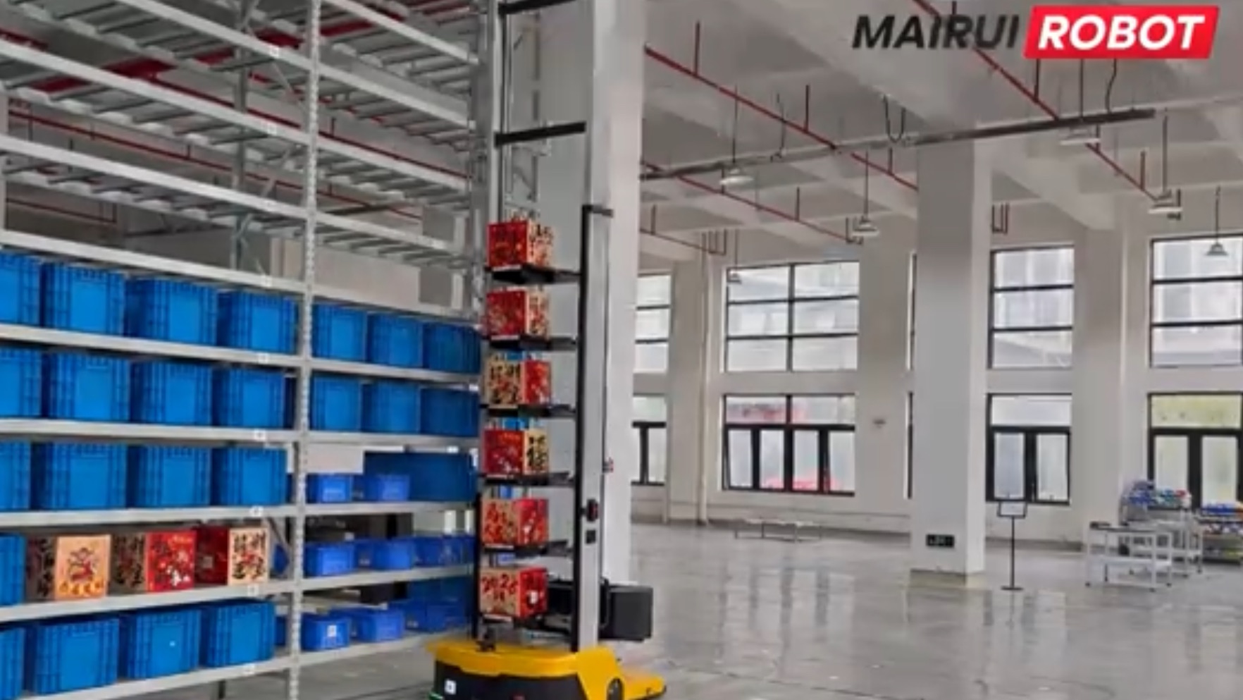 Как Робот T6 MaiRui  поздравил с  2026, и как  лошадка находил коробки с пожеланиями на складе?