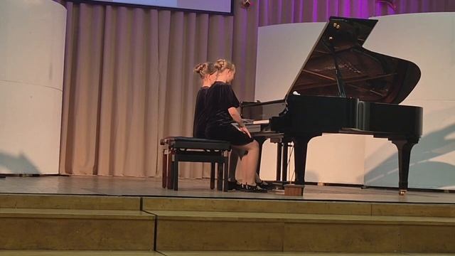 М. де Фалья. Испанский танец из оперы "Жизнь коротка"