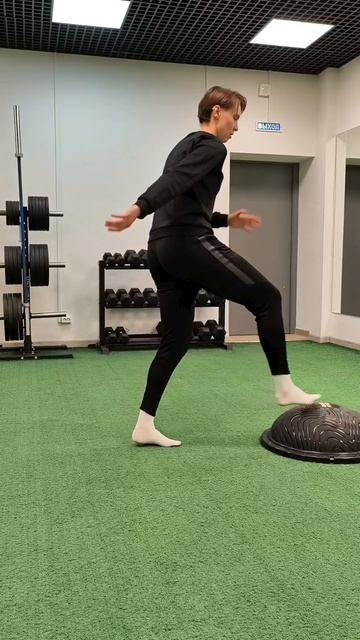 5. Фронтальные приземления + подъем стопы + отталкивание х10