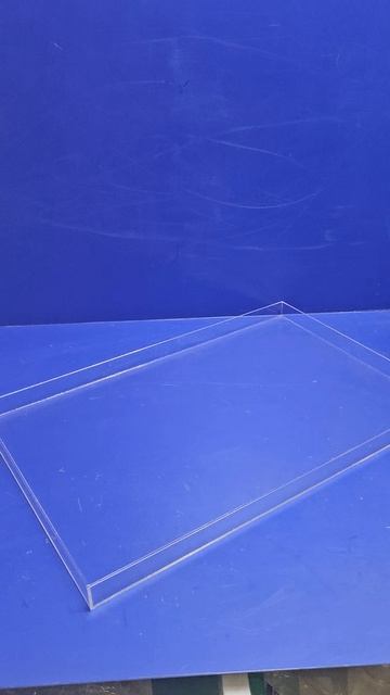 Прозрачный поддон для жидкости, материал оргстекло 3мм.