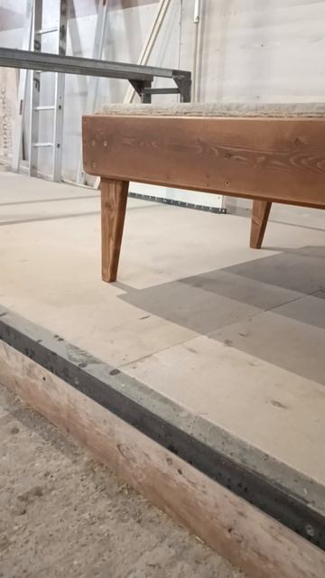 Топчаны и кровати из соломы