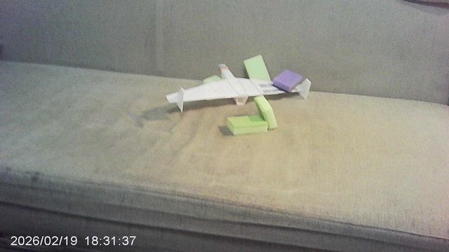 Пневматический АВИАТЛОН: вид от запускающего авиамодель