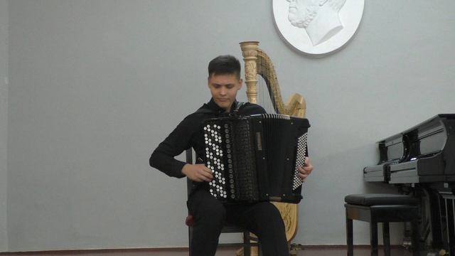 Камиль Сен Санс "Интродукция и рондо каприччиозо" Играет баянист Иван Шмаков НСМШ Новосибирск