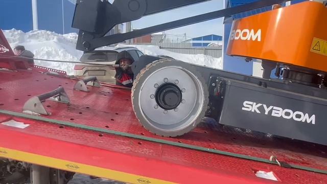 Снова в деле! Отгружаем нашего «рабочего коня» — коленчатый подъемник GTZZ-12EJ!