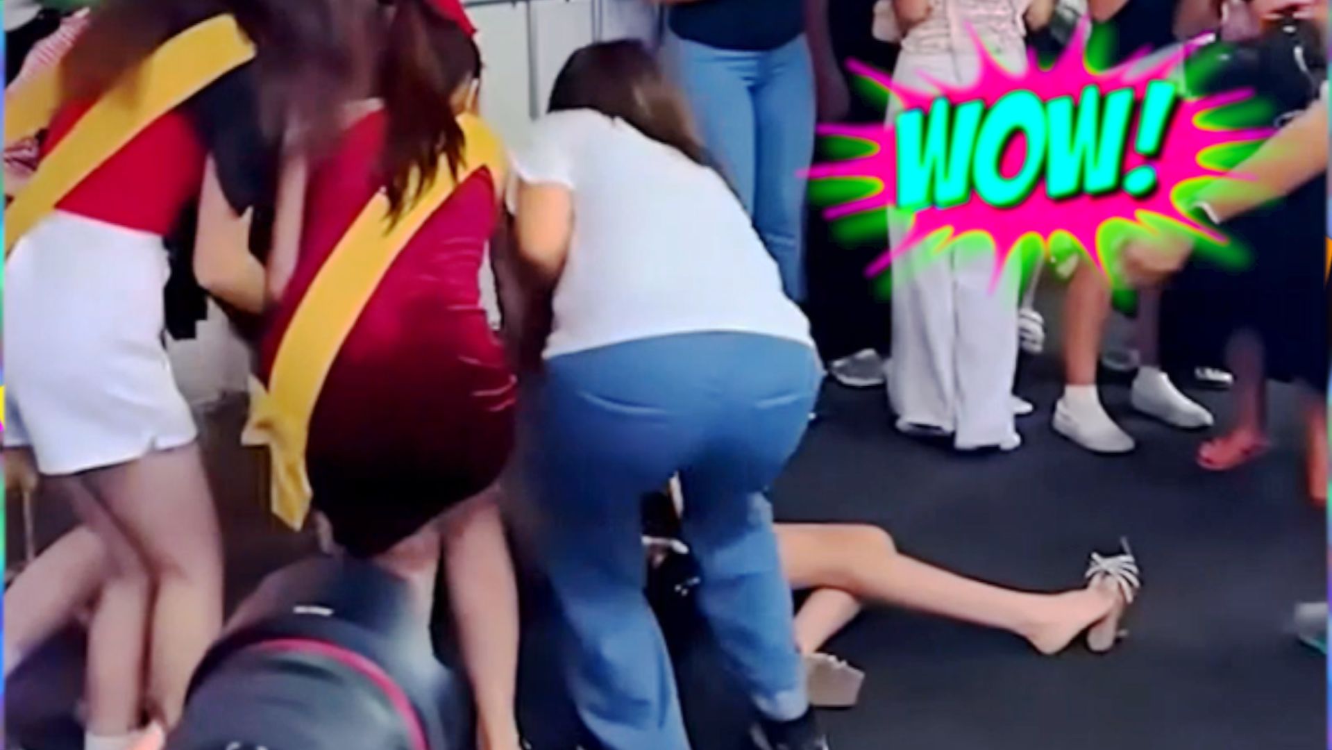 СМЕХ И ВЕСЕЛЬЕ: СМЕШНЫЕ ВИДЕО И ЛУЧШИЕ ПРИКОЛЫ