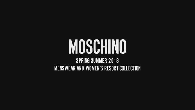 Показ коллекции Moschino весна-лето 2018