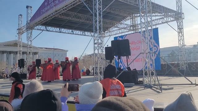 Чита.Сагаалган (праздник Белого месяца).Площадь Ленина.