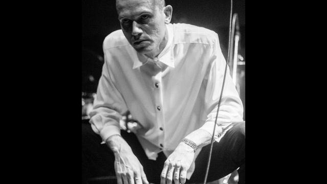 Ушел из жизни солист культовой группы Shortparis Николай Комягин