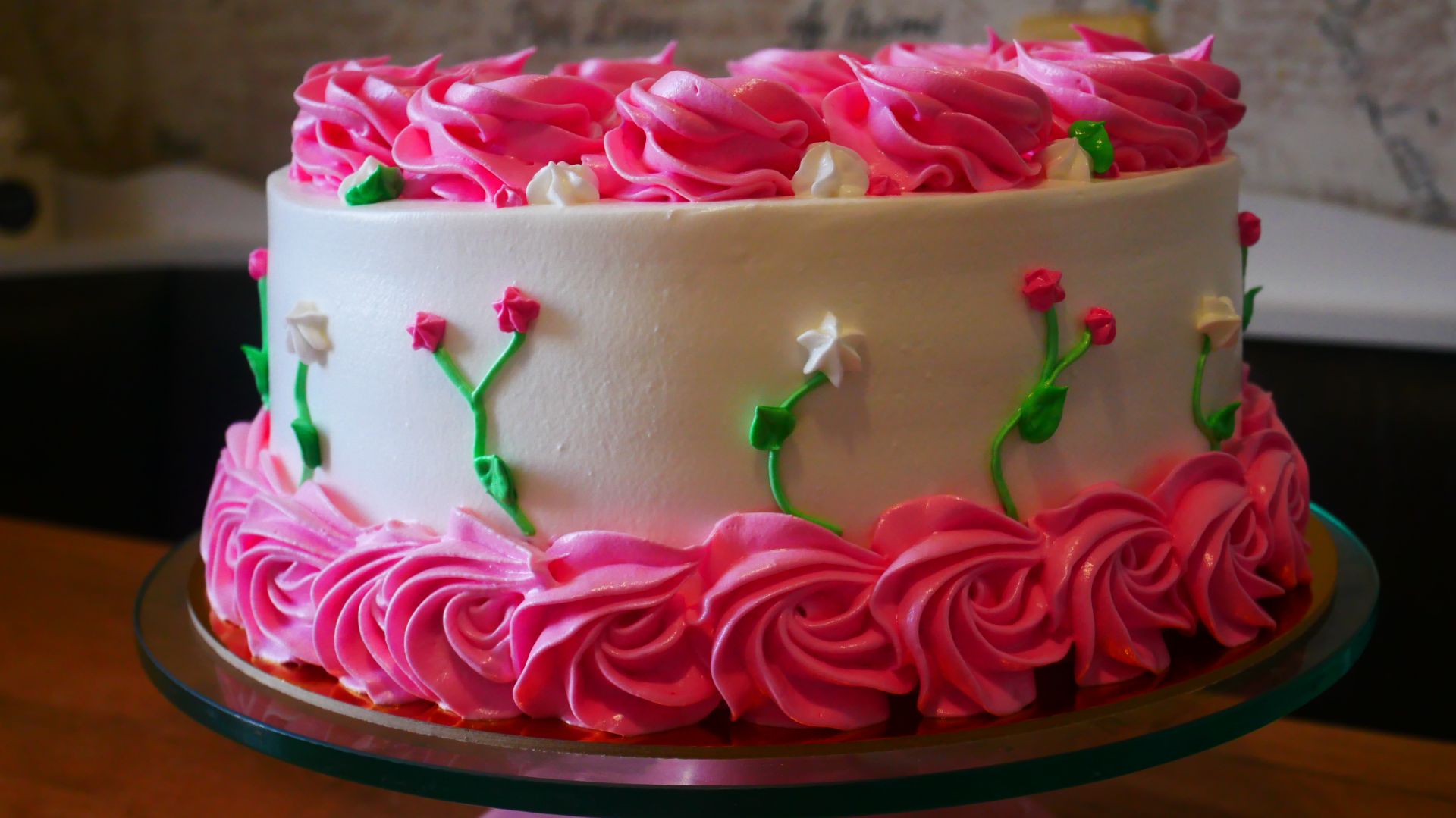 Как красиво, легко и просто украсить торт кремом Оформление тортов дома белково заварным кремом