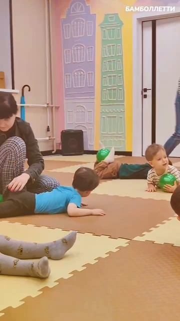 Гимнастика «Улыбнись и двигайся» — мягкое знакомство ребёнка со своим телом