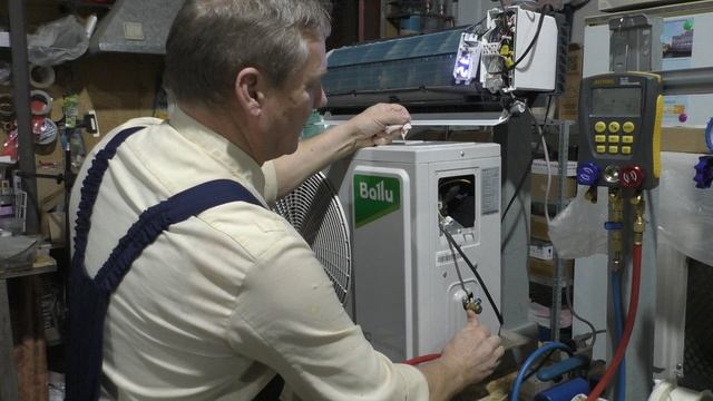 Проверяем плохую инверторную сплит систему #检查空调 #checking the air conditioner