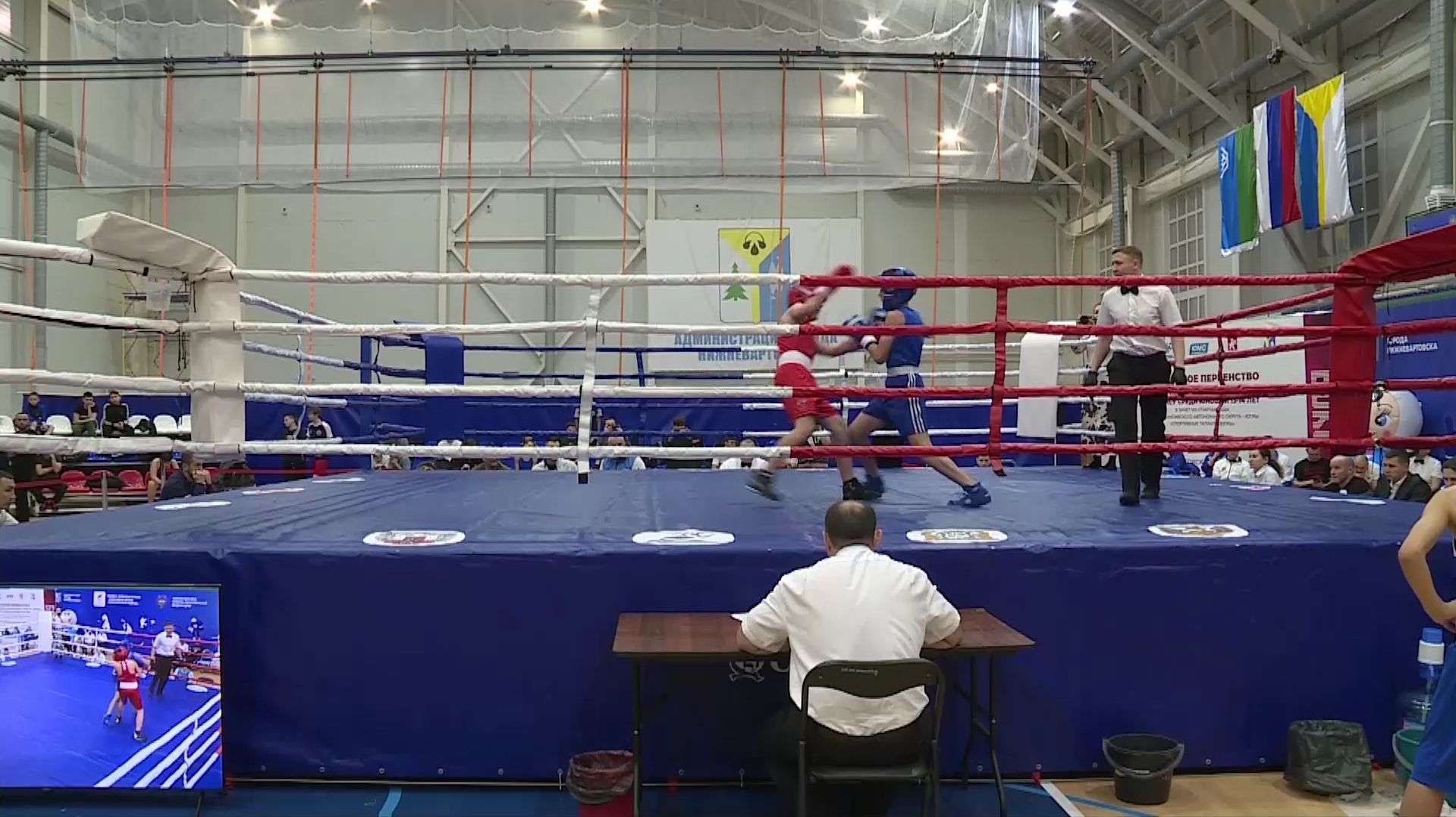 В Нижневартовске проходит первенство Югры по боксу