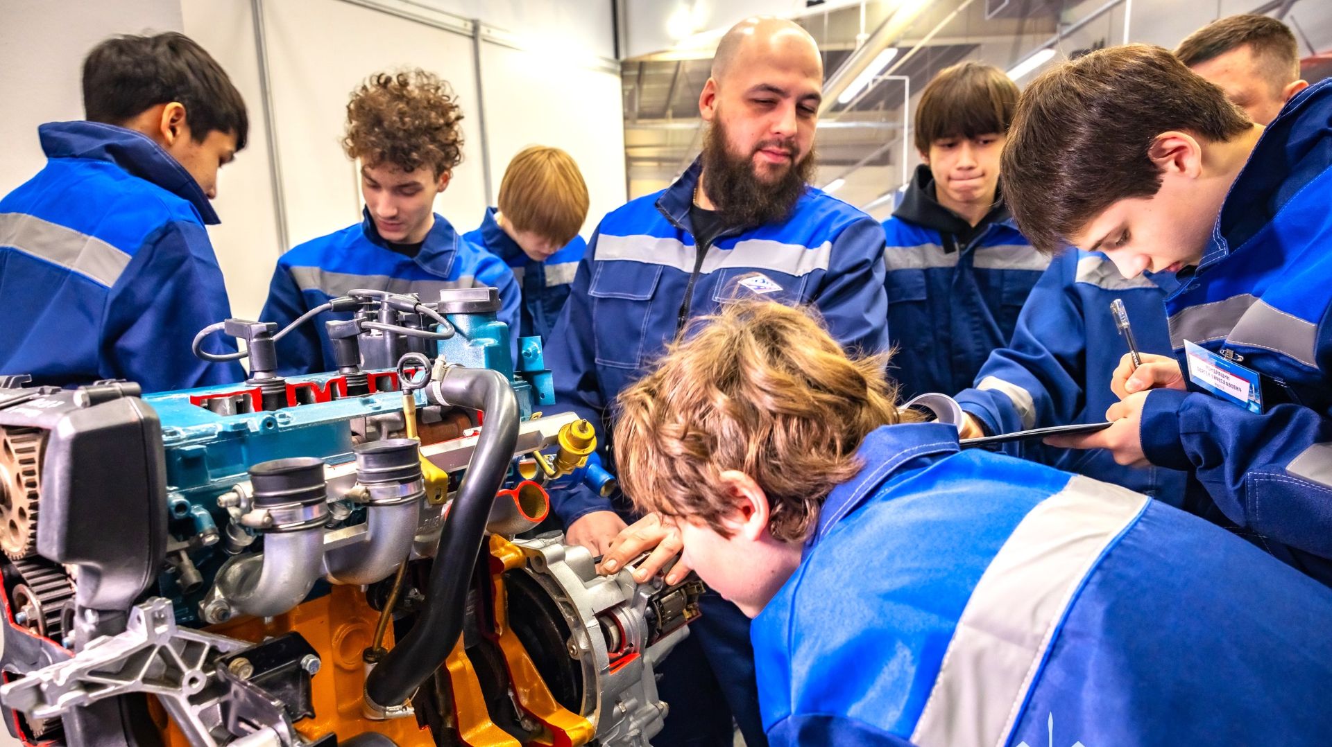 В Ханты-Мансийске открыли форум «Малую Родину славим трудом»