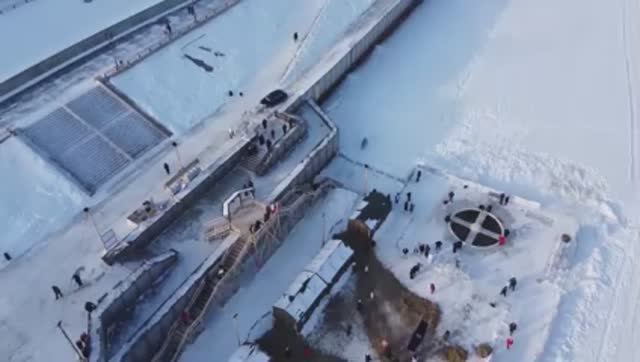 2021 год. Тюмень. Чудо на празднике Крещения Господня.