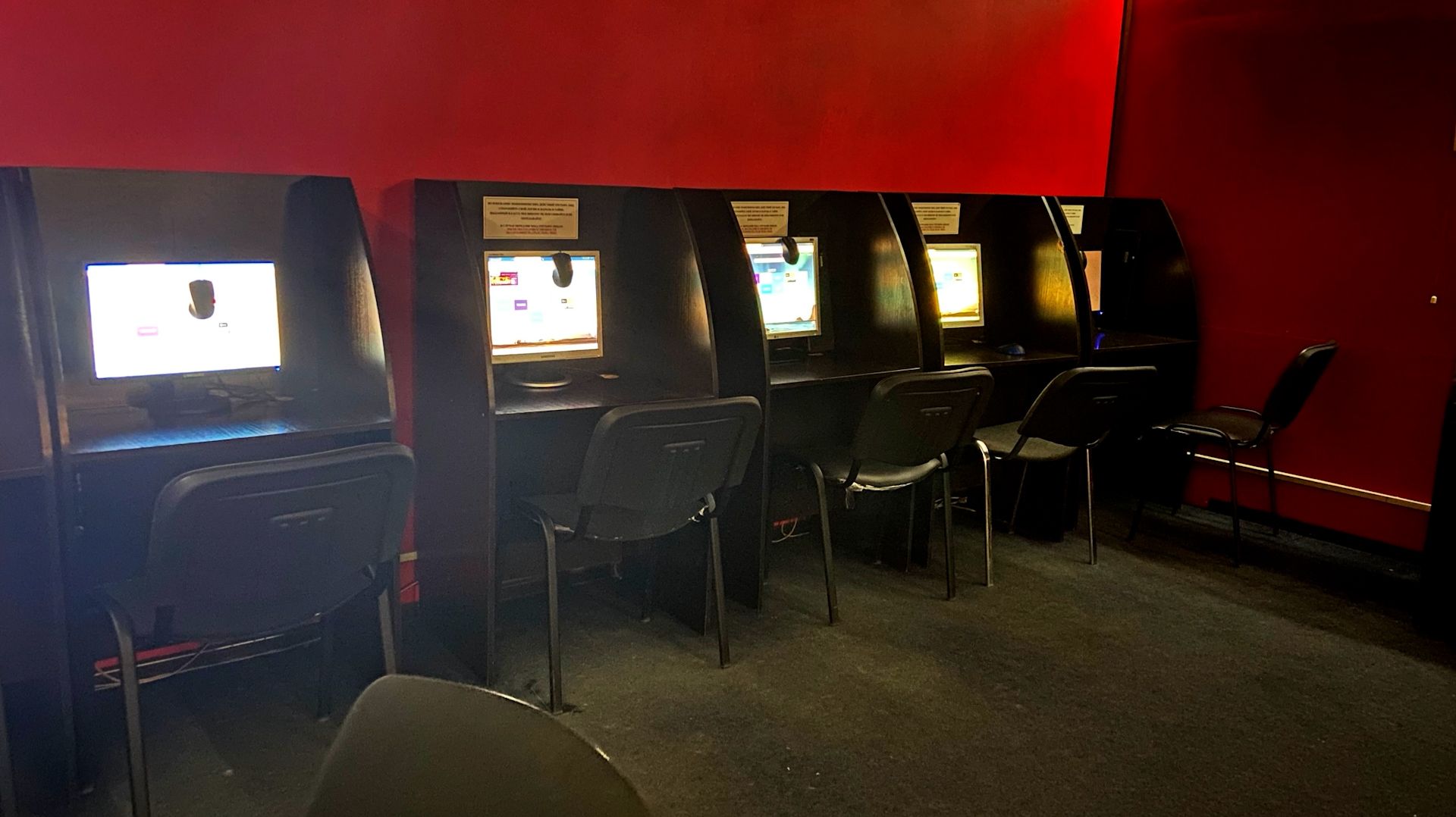 АЗАРТ ВНЕ ЗАКОНА