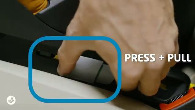 Maxi-Cosi I Kore Pro i-Size car seat I How to uninstall when using ISOFIX the car seat belt