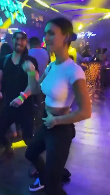 С пятницей друзья 🥂🥳👍