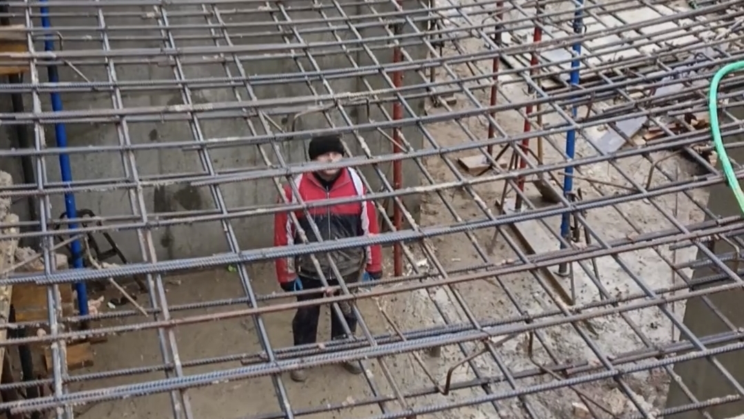 Жесть!!! Падение опалубки перекрытия с бетоном.